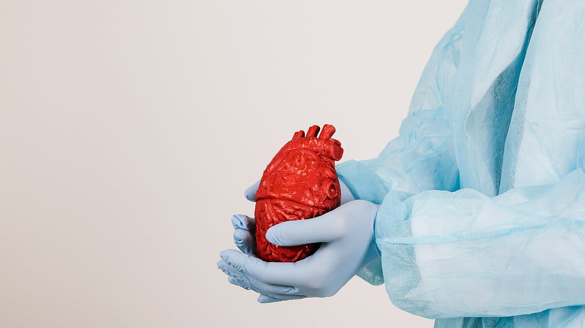 The First Human Heart Transplant: Breakthrough or Media Spectacle?