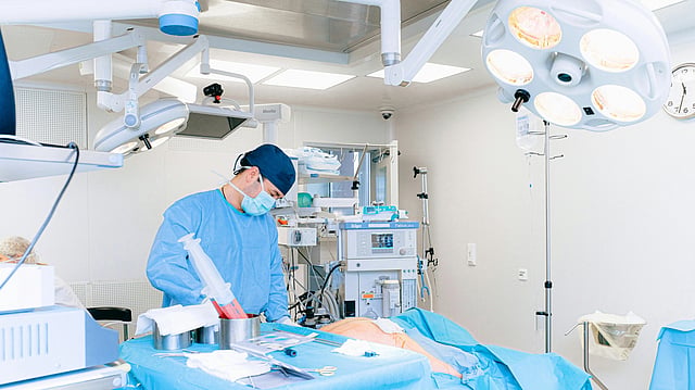 World’s Largest Prostate Removed Using Robotic Surgery at Kokilaben