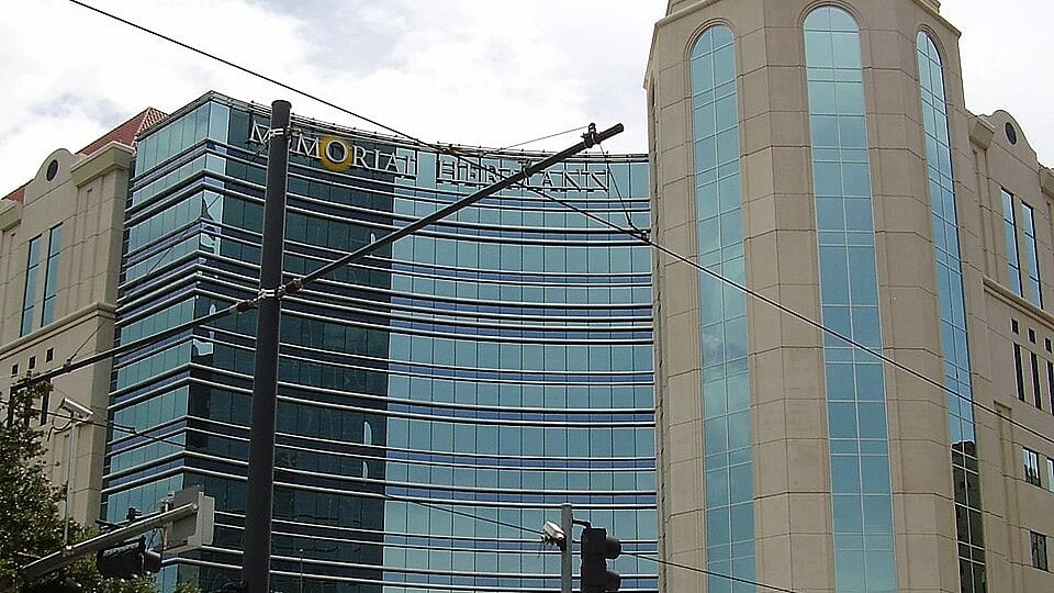 Houston Transplant Surgeon Sued for Altering Liver Transplant Criteria