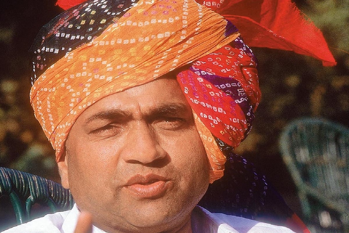 Cong chief Kharge pays tributes to Rajesh Pilot on death anniversary