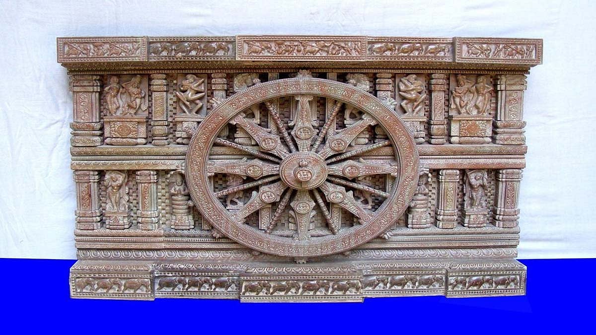 Michelin star chef Vikas Khanna brings Chakra sculpture, 1,800 kg ...