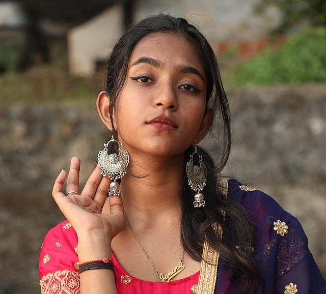 Janani Ramesh: Mumbai's Rising Star Set to Shine in 'Choppu' and Beyond