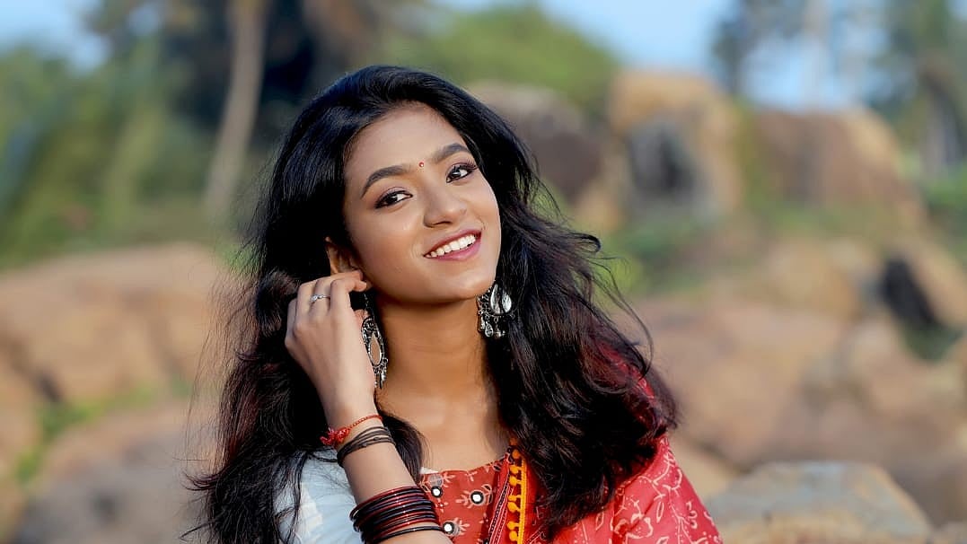 Janani Ramesh: Mumbai's Rising Star Set to Shine in 'Choppu' and Beyond