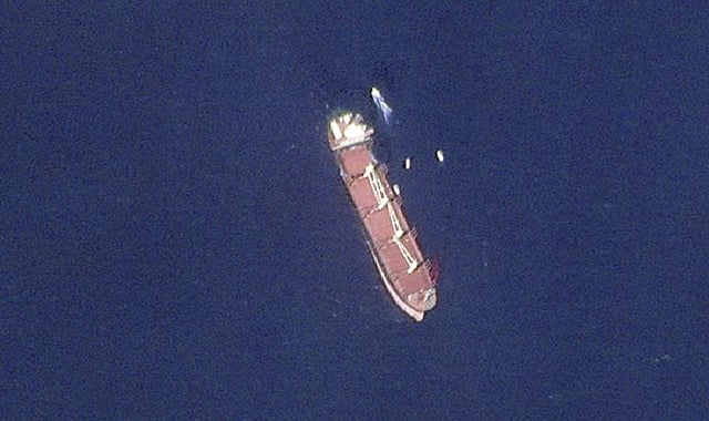 Ship attacked by Yemen's Houthi rebels in fatal assault sinks in Red ...
