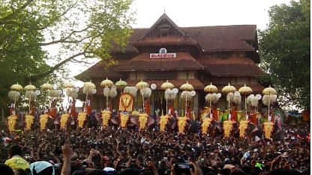 Festival buffs hold 'symbolic' pooram without jumbos as mark of protest ...