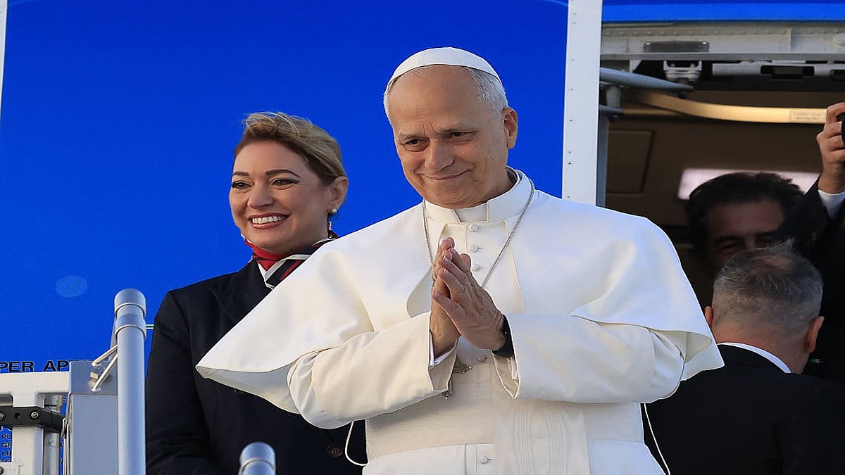 Pope Leo XIV visits Turkiye in first foreign trip