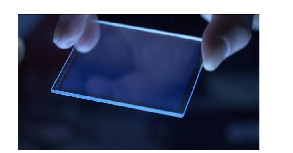 Writing data on glass via laser could store data for over 10,000 years ...