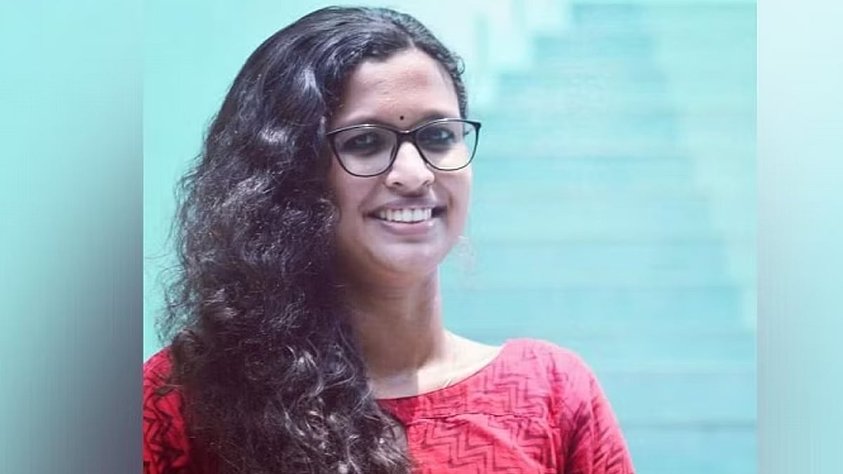 'അവിവാഹിതയാണ്, ആ പരിഗണന നൽകണം'; നീലേശ്വരം പൊലീസ് രജിസ്റ്റർ ചെയ്ത ...