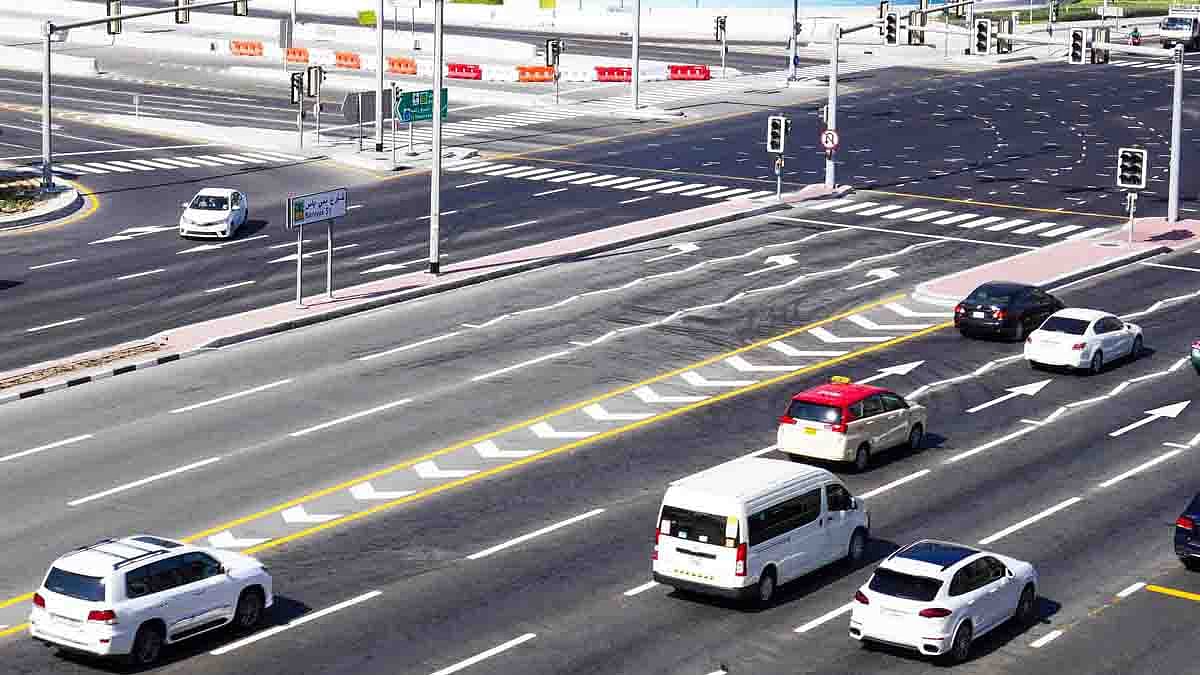 റോഡ് മാർക്കിംഗുകളുടെ പുതുക്കൽ വിജയകരമായി പൂർത്തിയാക്കി ദുബായ് ആർടിഎ|rta ...