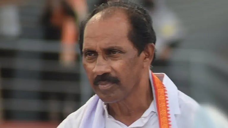 അനധികൃത സ്വത്ത് സമ്പാദനക്കേസിൽ കെ. ബാബുവിന് കോടതിയുടെ സമൻസ്‌