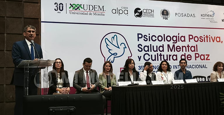 Nuestra labor como líderes es apoyar a personas para honrar su pasado ...