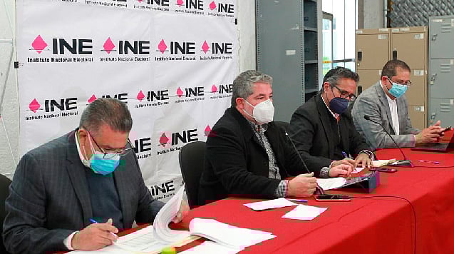 INE valida 100 porciento de firmas necesarias para Revocación de Mandato