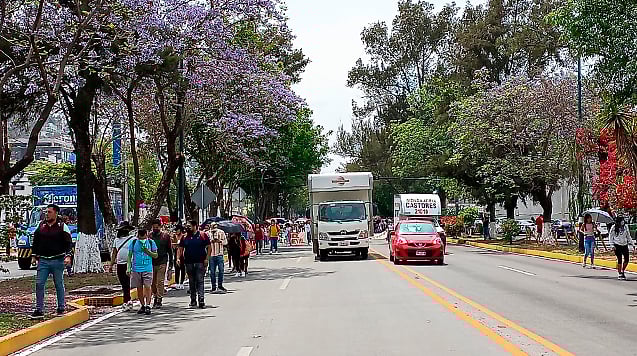 Integrantes de ONOEM complican circulación en Camelinas