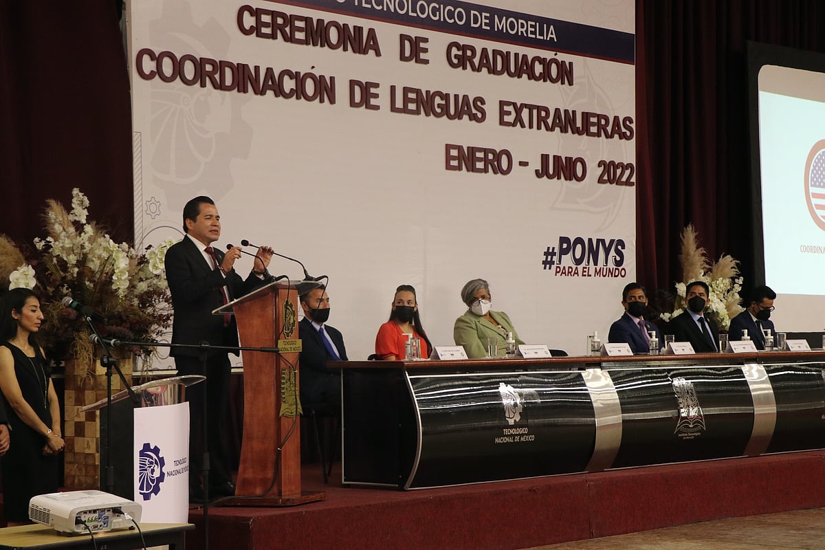 Reciben diploma más de 490 graduados en inglés en el ITM