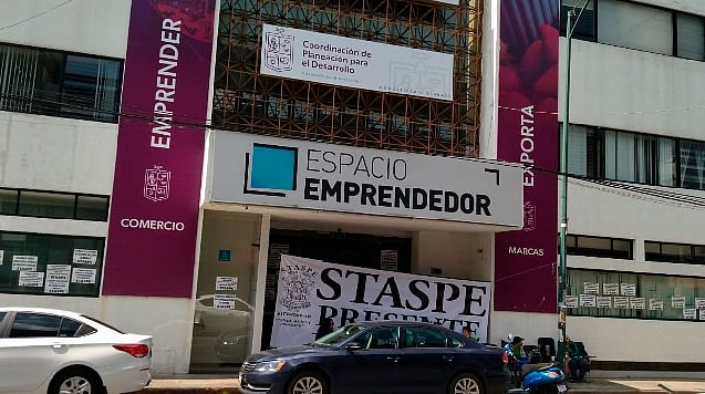 Se mantiene disputa entre gobierno y STASPE por edificio de Sedeco