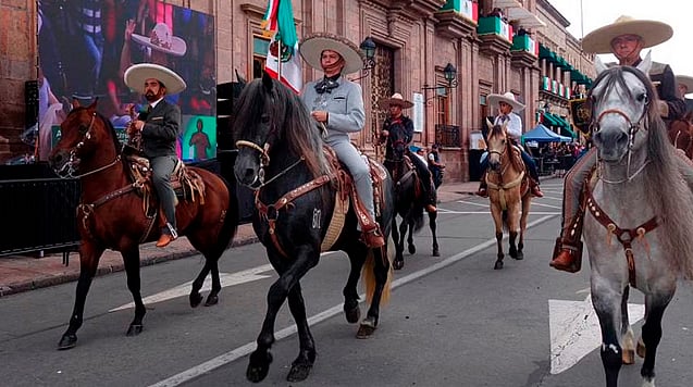 Confirma gobernador de Michoacán Grito, desfile y más para septiembre