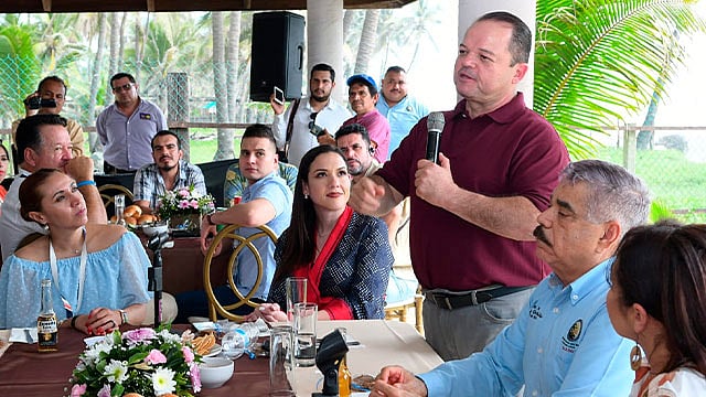 Vías del tren libres y recuperar conexión aérea, compromisos para ...