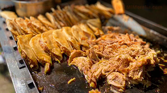 Tacos, burritos, mezcal, cerveza y concurso para "tragones", en el Taco ...