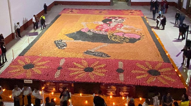 Logran en Puebla el récord Guinness del mosaico de panes más grande del ...