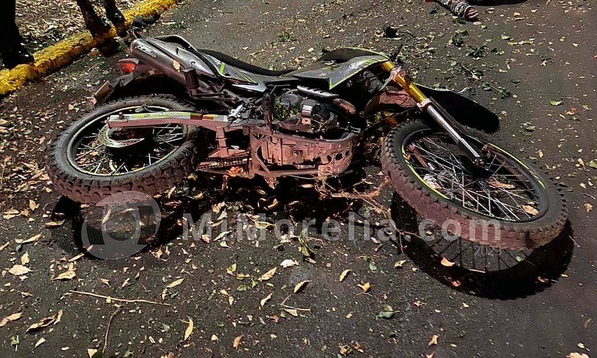 Derrape de moto deja 2 muertos en la avenida Camelinas de Morelia