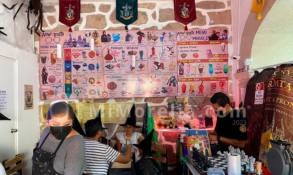 Abren lugar con temática de bebidas, alimentos y juegos de Harry Potter ...