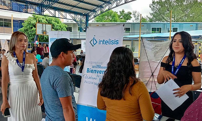 Sedeco y SNE ofertaron más de 200 vacantes en feria de empleo UNID 2023