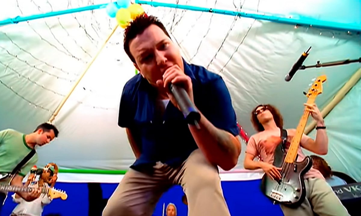 Muere Steve Harwell, voz de canciones de Shrek