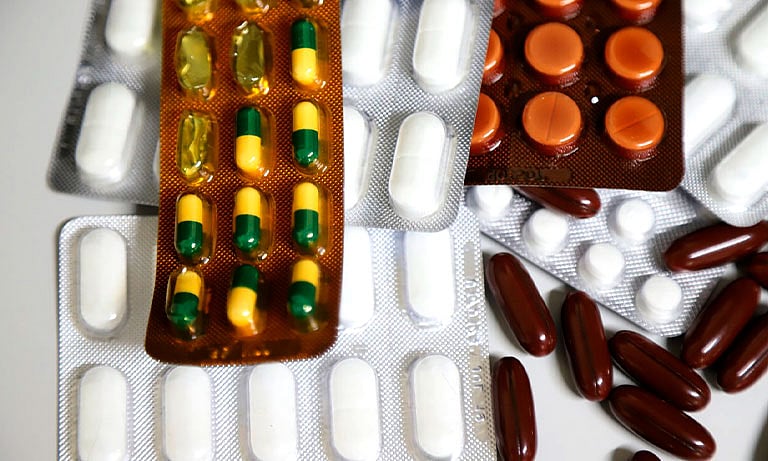 Riesgos de la automedicación: Alerta de la SSM para la temporada ...