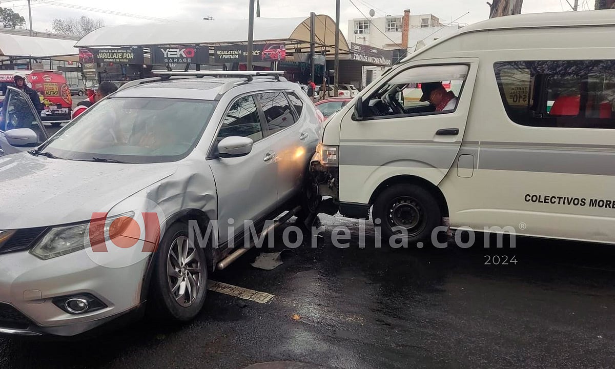 Choque en Morelia: Combi de Ruta Gris colisiona en Ventura Puente ...
