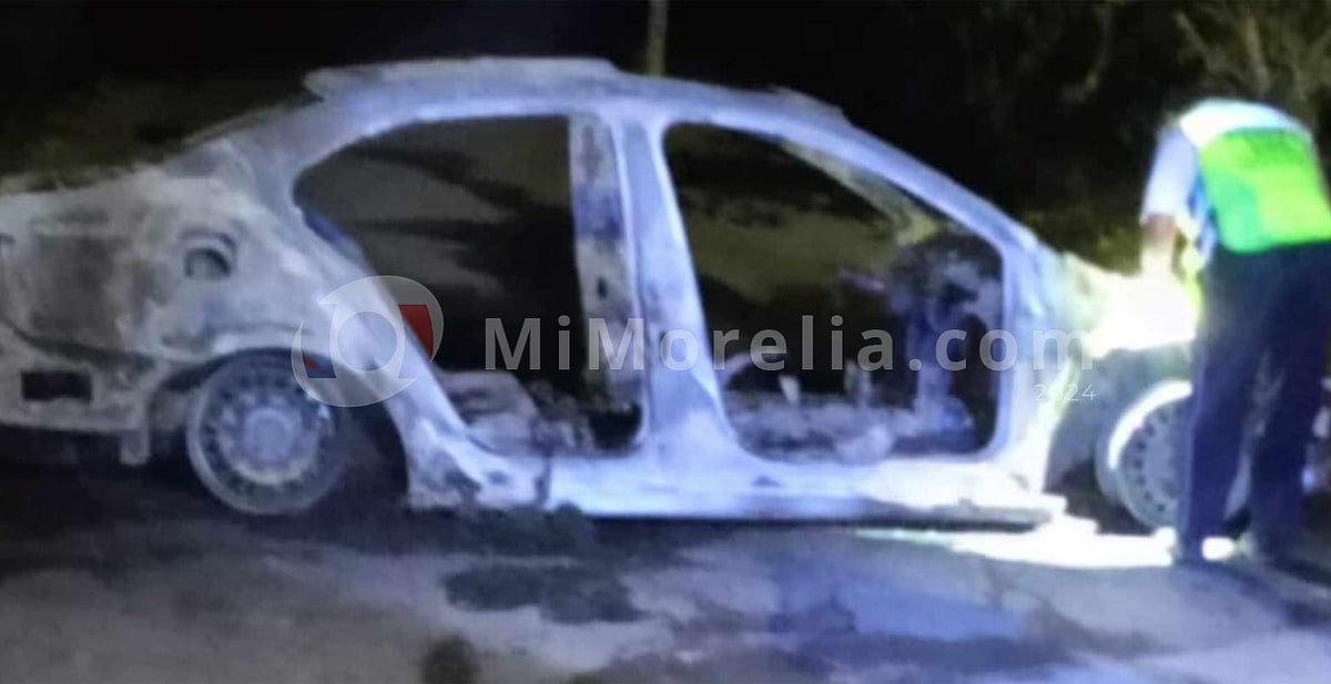 Incendio de Vehículo Robado en Álvaro Obregón, Michoacán