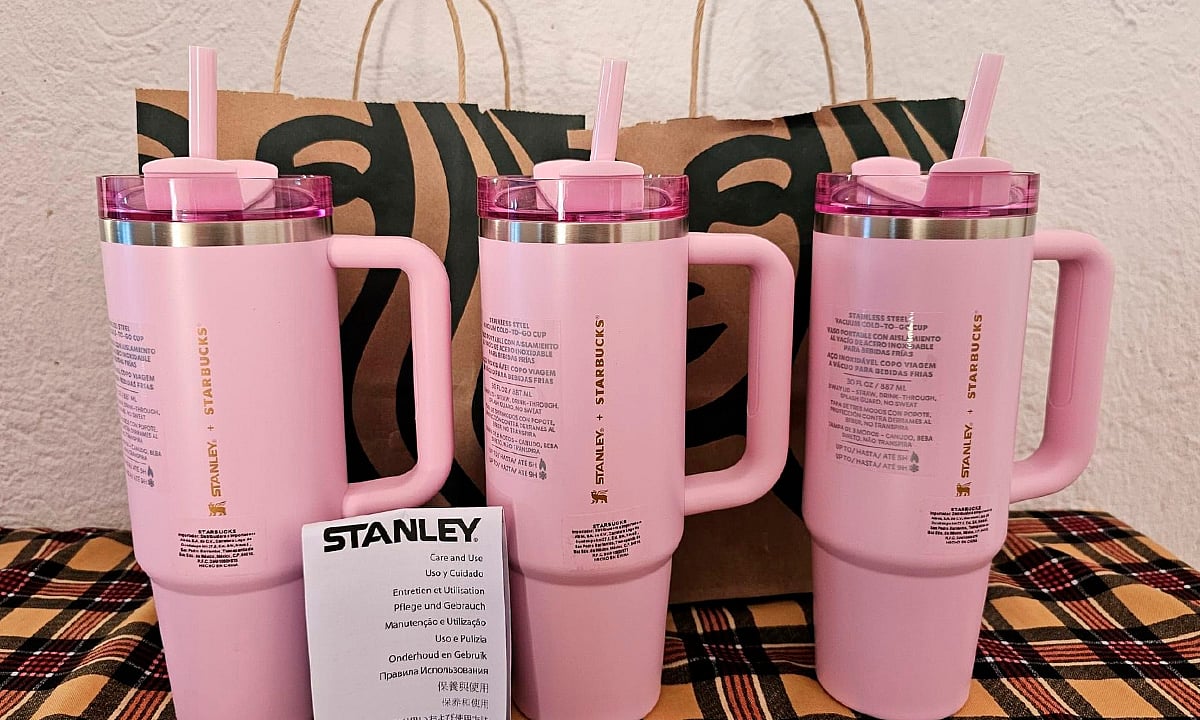 Revenden nuevos termos de Starbucks hasta en $3 mil