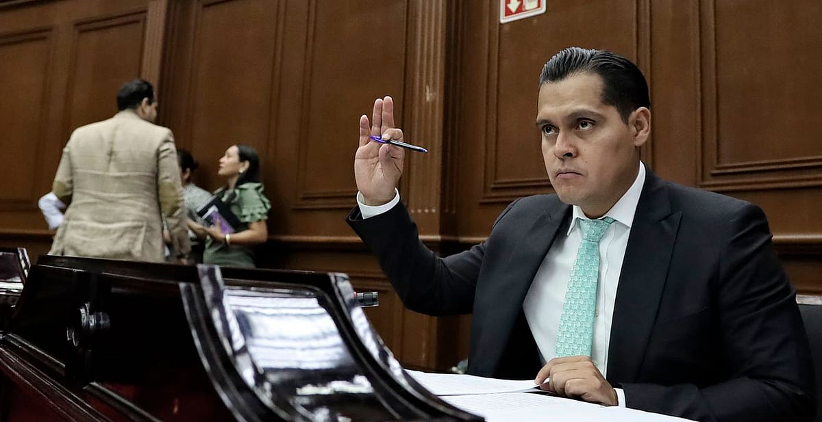 Christian Jaramillo propone orientación vocacional obligatoria en Michoacán