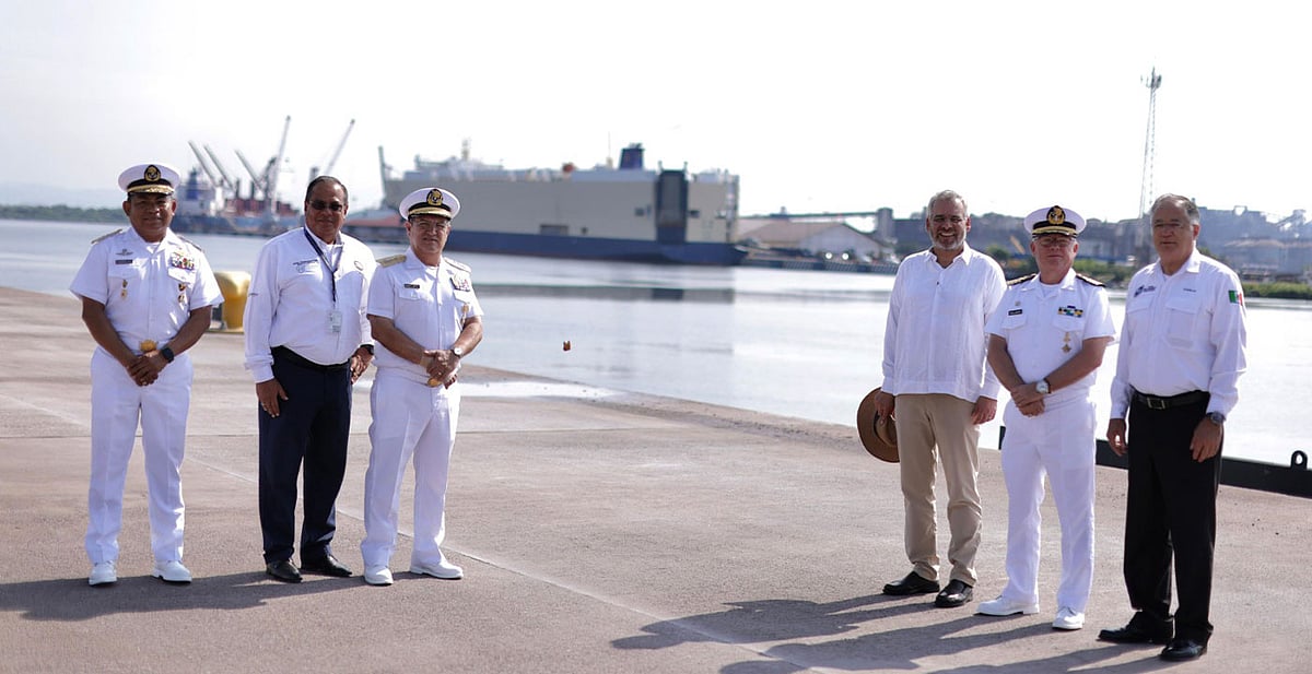 Lázaro Cárdenas impulsa comercio marítimo con nuevos muelles de cabotaje