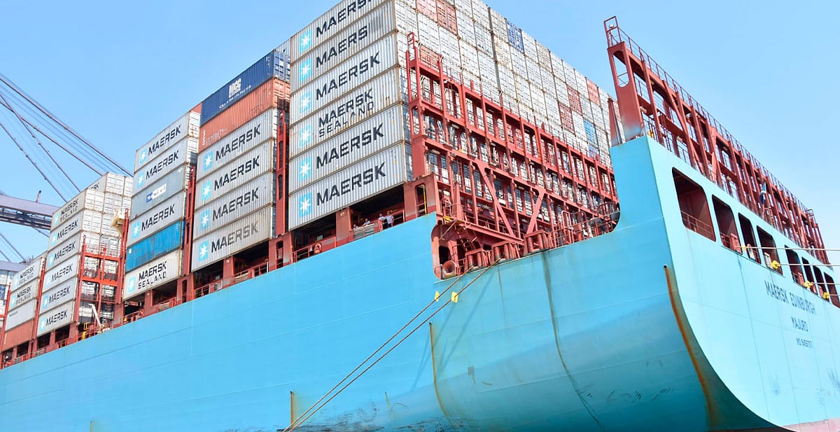 Puerto de Lázaro Cárdenas opera con normalidad: Sedeco