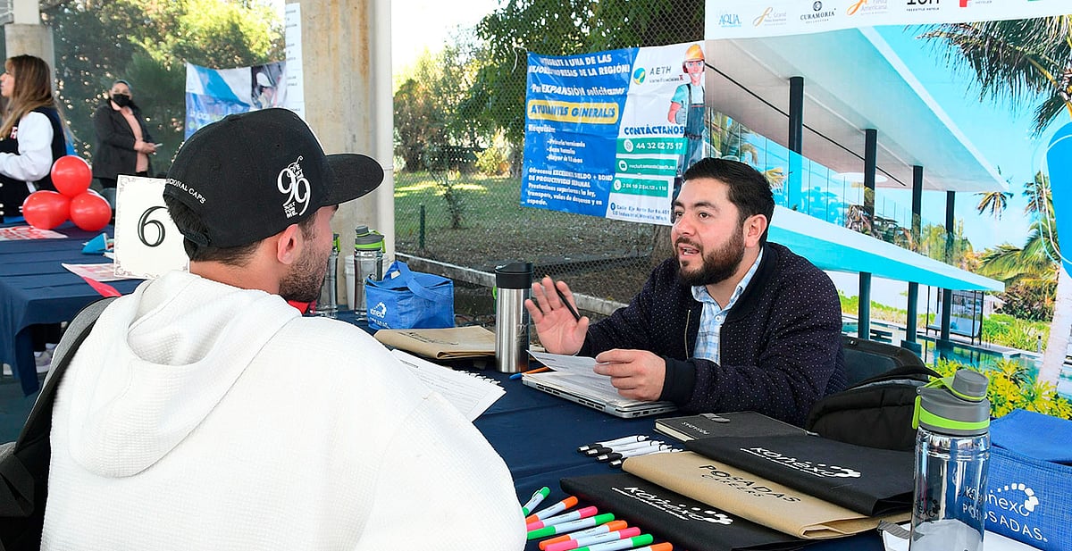 Proyecta Sedeco ofertar más de 8 mil vacantes en ferias de empleo este 2025