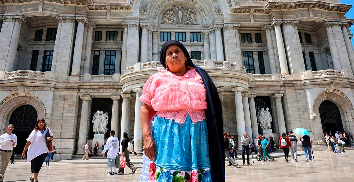 Juana Bravo recibe Premio Nacional por Artes y Tradiciones”