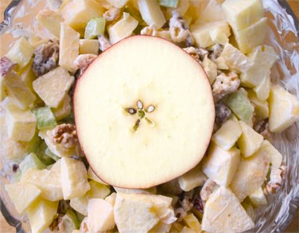 Ensalada de manzana: tradición navideña y sabor familiar