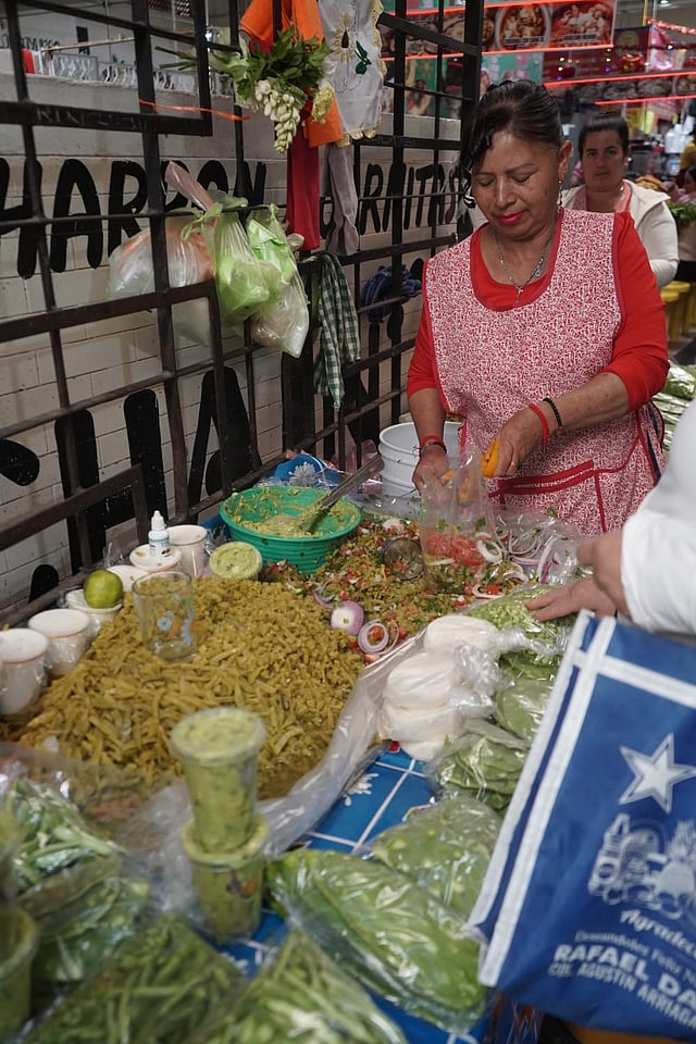 Comida de Cuaresma lista para llevar en mercados de Morelia