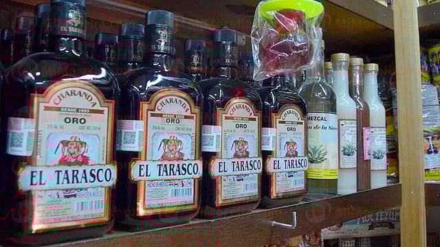 Michoacán, estado con mayor número de marcas activas de Charanda