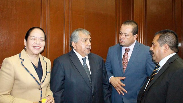 Persiste crisis al interior de la bancada del PRD, por indefinición del ...