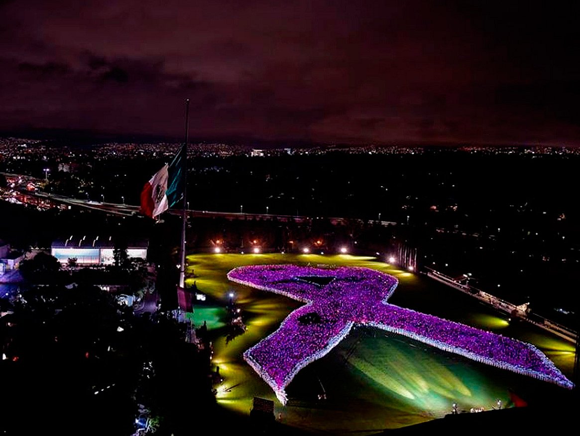 Con el Lazo México, inicia campaña contra el Cáncer de Mama