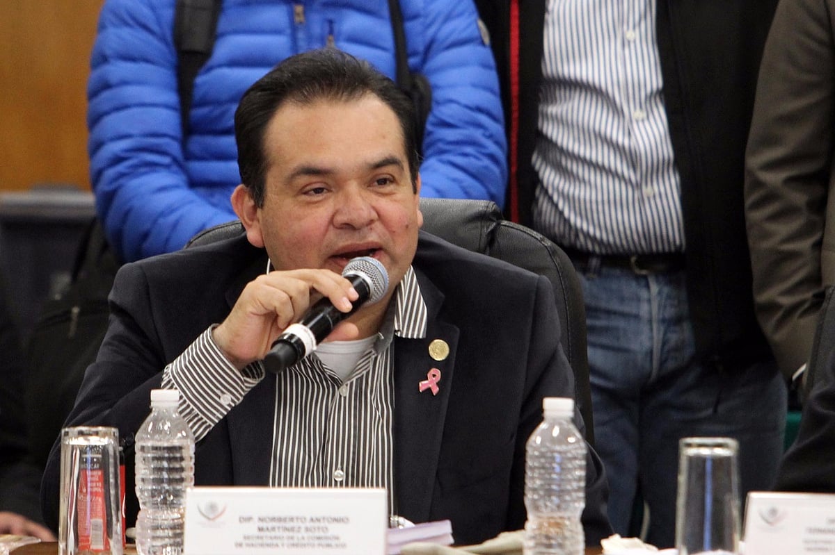 Gobierno federal endeuda al país empobrece a los mexicanos: Norberto ...