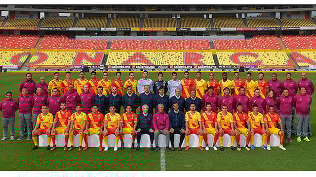 Monarcas se toma la foto oficial