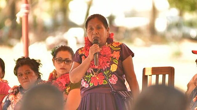 Marichuy es traladada a La Paz para ser operada