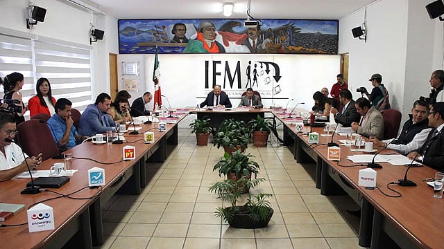 IEM válida candidatura de Enoc Tafolla a la alcaldía de Lázaro Cárdenas