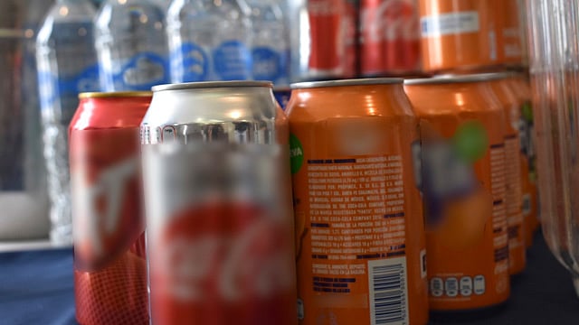 ¡Bájale! consumo excesivo de refrescos provoca 1 de cada 3 casos de ...