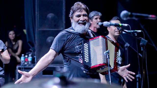 Muere Celso Piña, confirma su sobrina