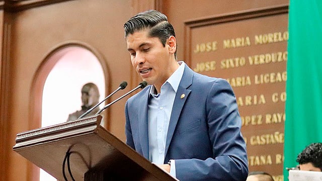 Rendición de cuentas en Congreso, debe ser realidad y no simulación: Javi Paredes