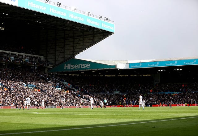 Leeds United need to use Stuart Dallas injury to 'inspire' survival bid ...