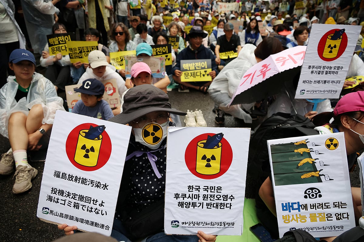 Seoul protest: 'Protect the Pacific Ocean!' from Fukushima water